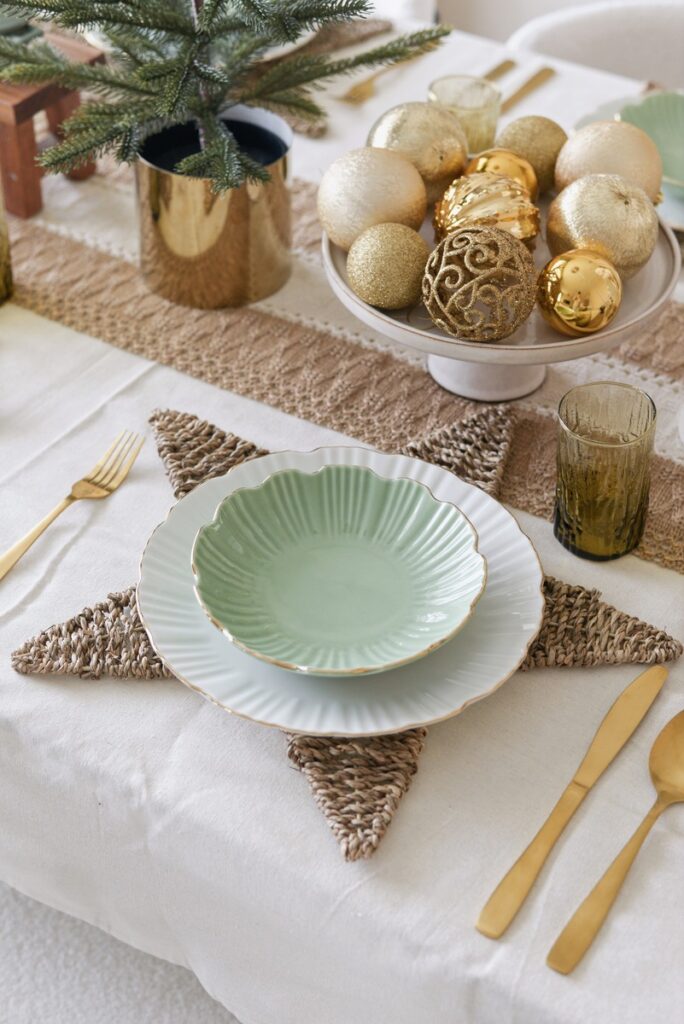 Whimsical Green And Gold Christmas Table Settings