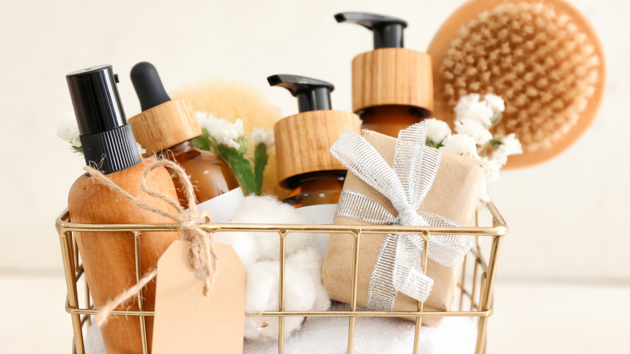 26 Best Mother’s Day Spa Gift Baskets For Ultimate Relaxation
